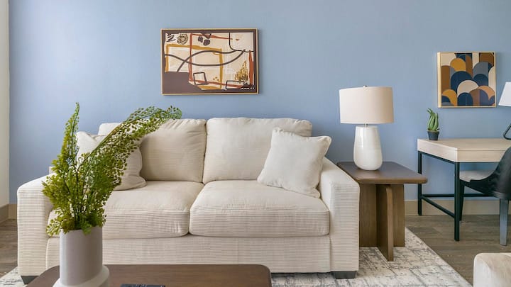 Landing | Stylish 1bd, Gym, Yoga Studio - The Woodlands, TX