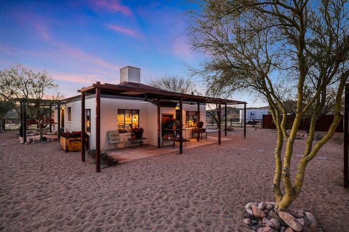 Cozy Ranch Home - Wickenburg, AZ
