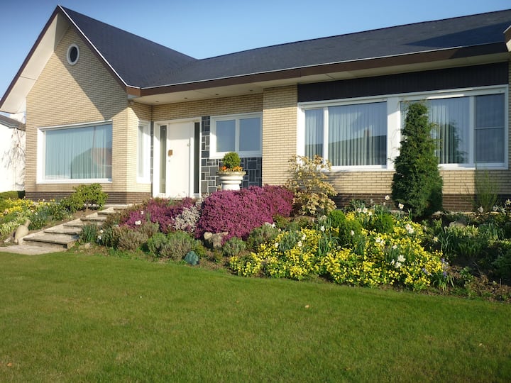 Maison Familiale Avec Jardin - Tielt