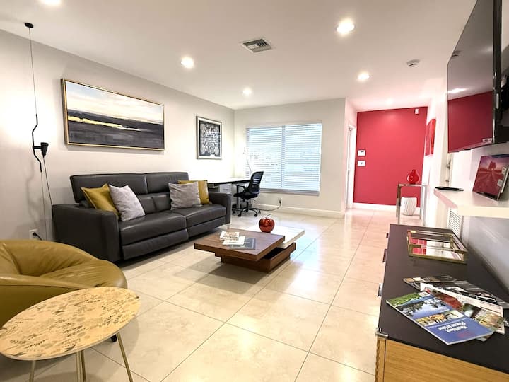 Fort Lauderdale 2bedroom/ 2 Bathroom Near Beach - フォート・ローダデール, FL