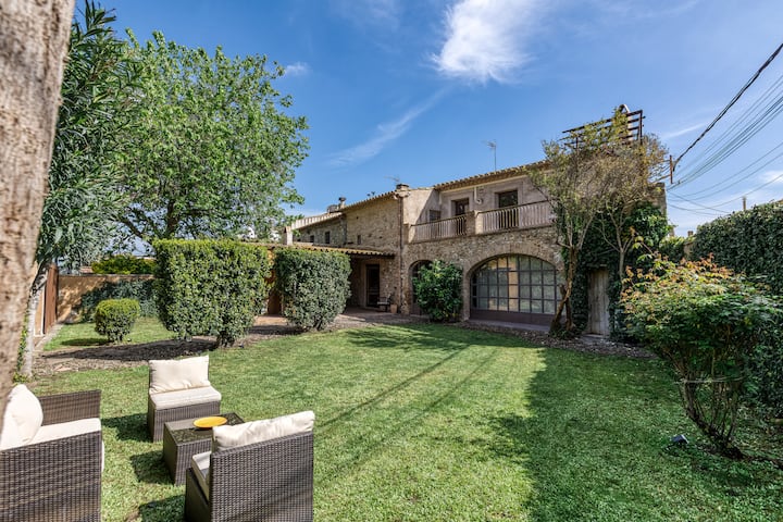 Villa Con Encanto Jardín, Wifi Y Ac - Figueres