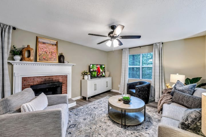 Ath - Comfortable 4br Home For Extended Stay (Rem) - Acworth, GA