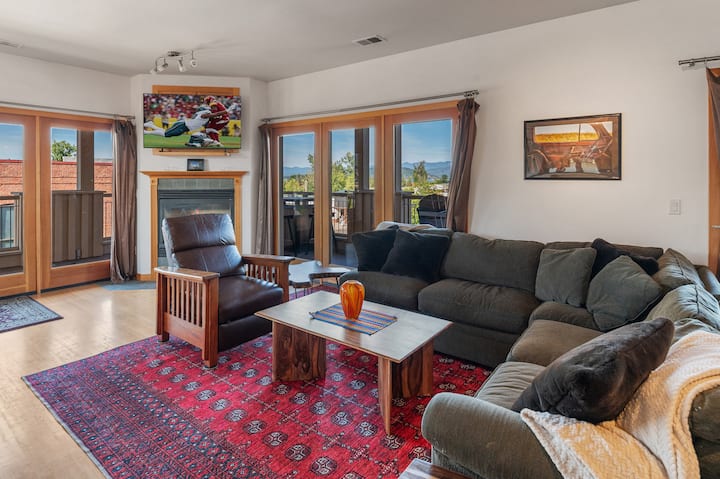 Downtown Sandpoint Adorable Urban Escape - Shepherd Lake, ID