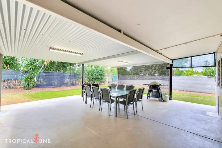 Big Family Home In Anula | Sleeps 10 - Darwin