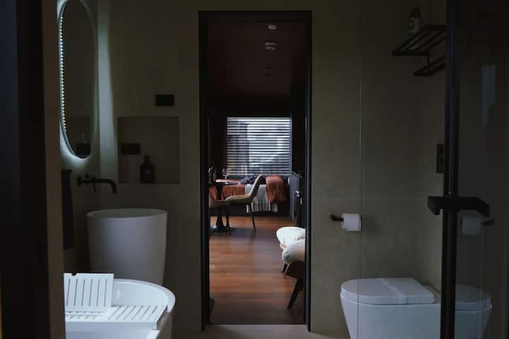 Autra Merlot • Sauna • Vineyard Views - Gawler