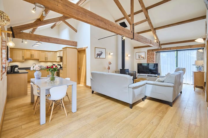 Host & Stay | Rupert's Barn - Mundesley