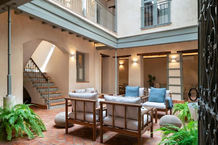 Magno Apartments Verde Luxury House - Sevilla, España