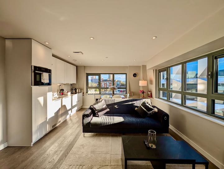 Modern And Charming Flat With Great Views - Hampton