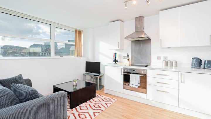 Modern Studio In Central Nottingham - Nottingham