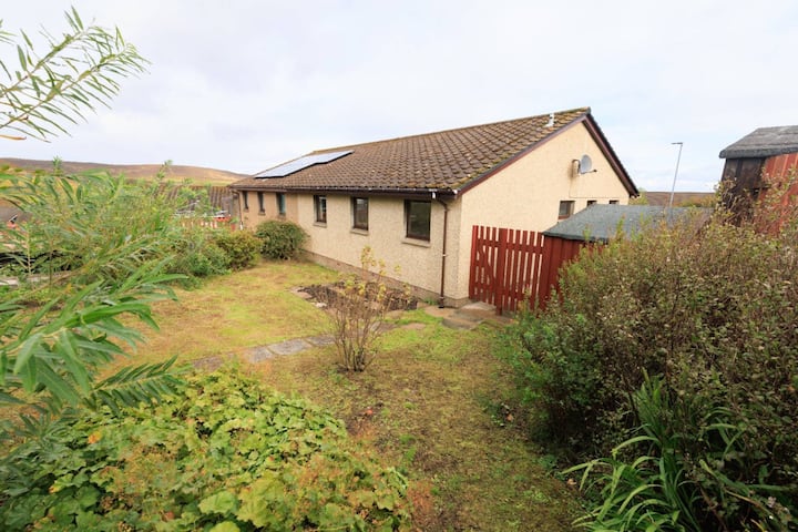 Family Getaway With North Isles Views And Gardens - Lerwick