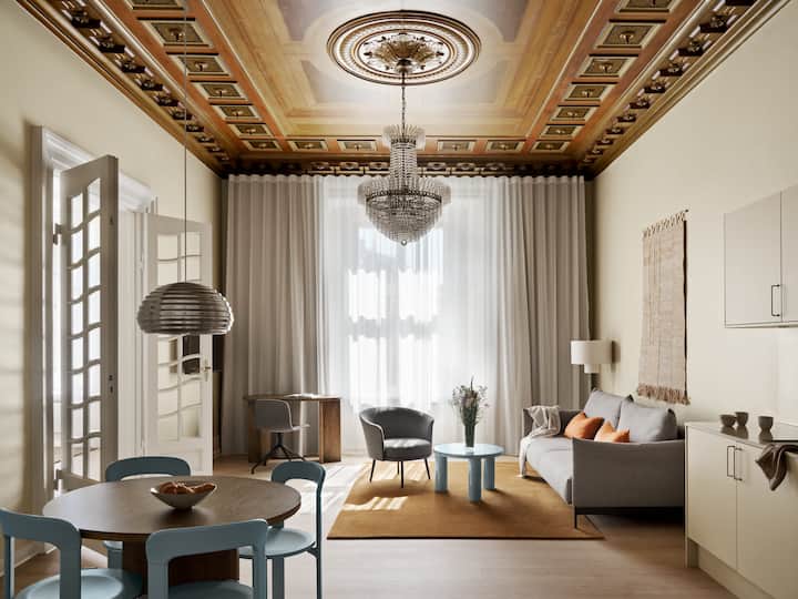 Heritage Hotel Apartment With Unique Ceiling - Copenhagen Central Station