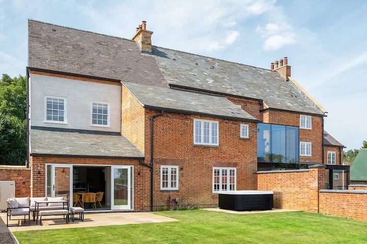 The Talbot & Granary - Exclusive Elegant Homes - Rugby