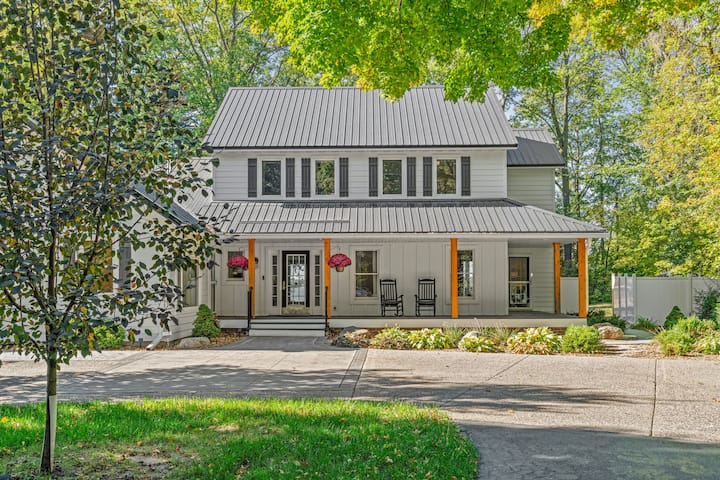 Westview Lodge - Crow River Winery, Hutchinson