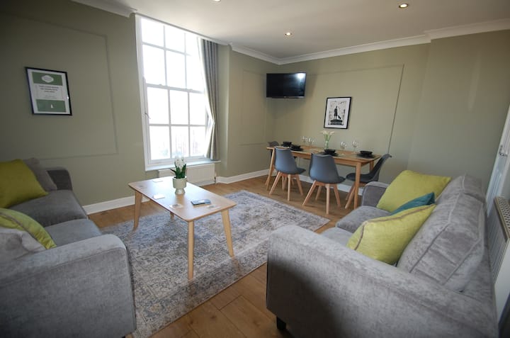 Appartement-supérieure-sdb Privée - Abergavenny