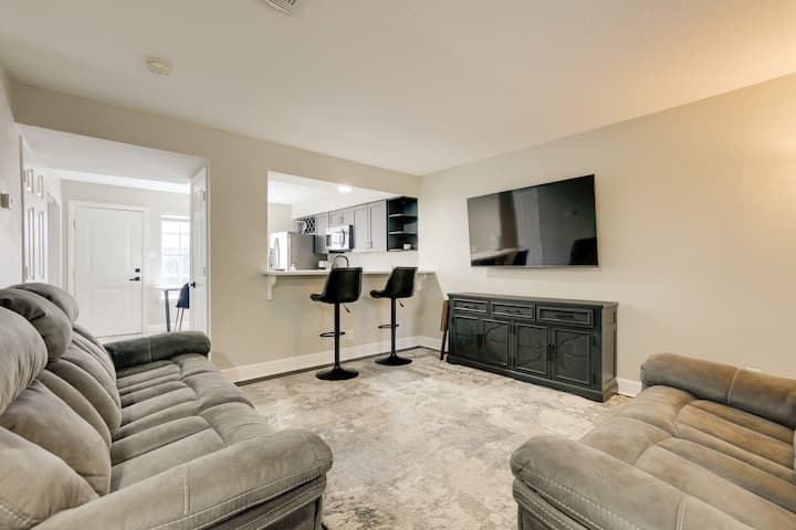 4 Mi To Iah: Suburban Houston Townhome - Humble, TX