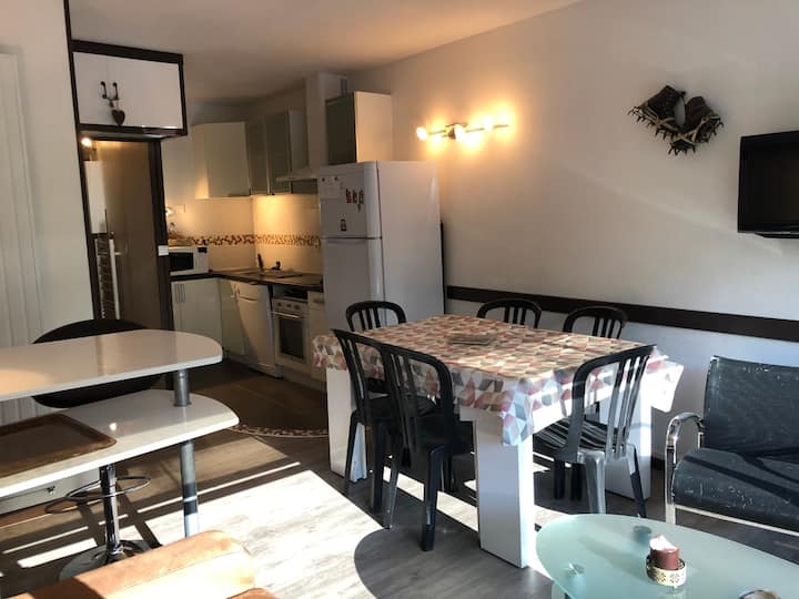 Studio Pour 6 Personnes - Gourette