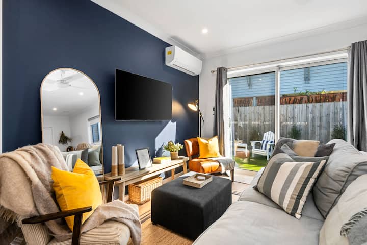 'Allora, Torquay' - Torquay