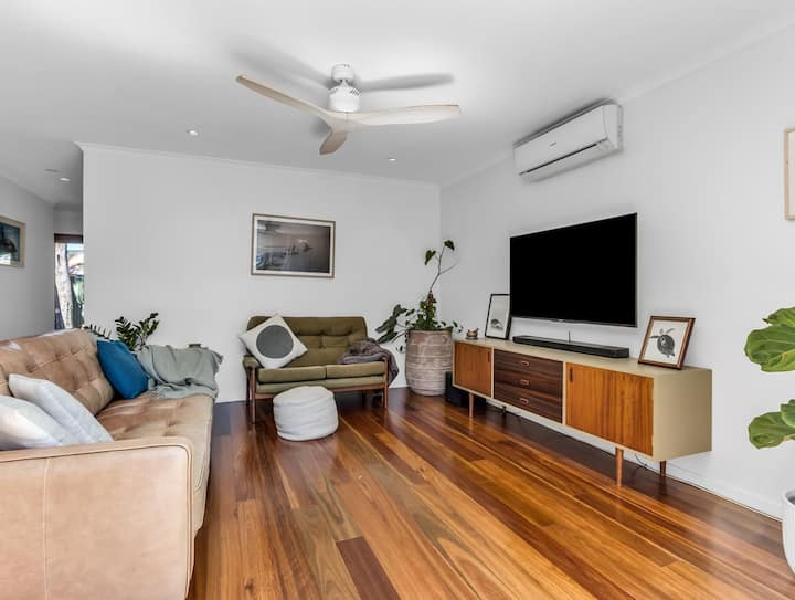 Kirra Shores Coastal Hideaway - Tweed Heads