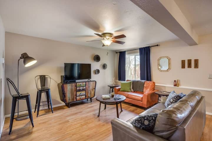 The Foco Flats | Dogs Welcome | Downstairs Duplex - Wellington, CO