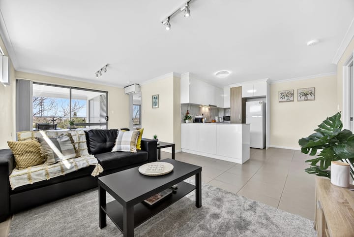 Rockingham 2br Escape With Private Balcony - Perth