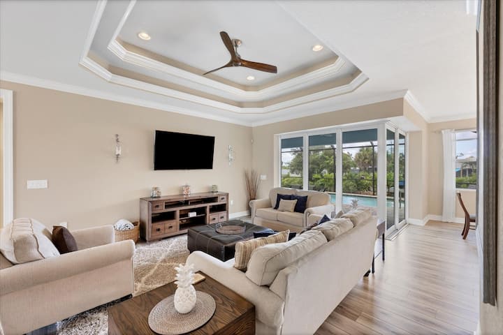 Charlotte County Villa 5890 - Private Pool & Dock - Englewood, FL