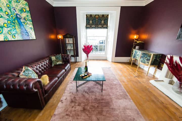 The Tricky Woo Suite At Skeldale House - Yorkshire Dales National Park