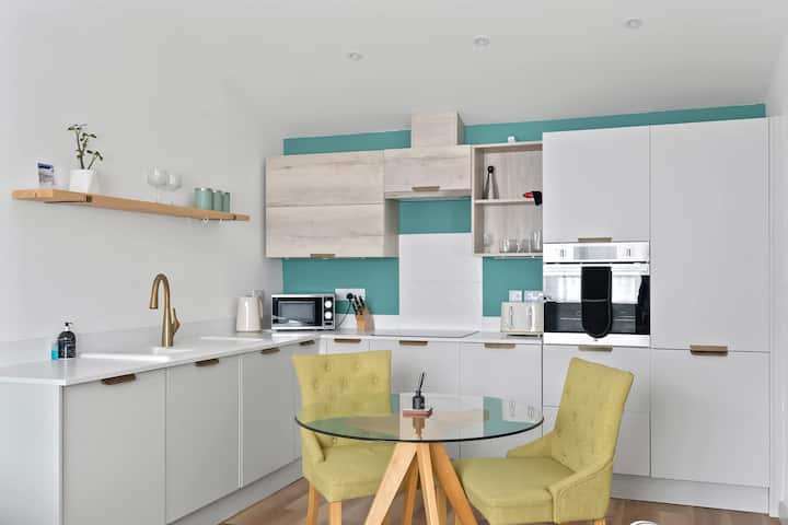 Scandi Style Apartment In Central Falmouth - Penryn