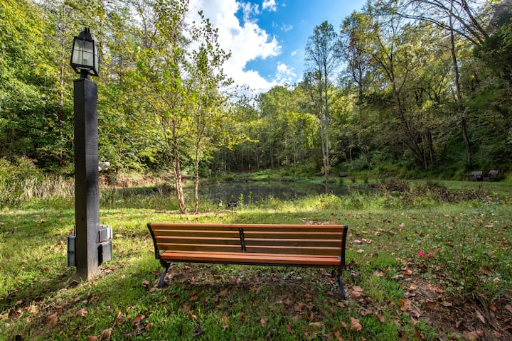 Farm House Retreat | Nature Walk | Near Pigeon - Sevierville, TN