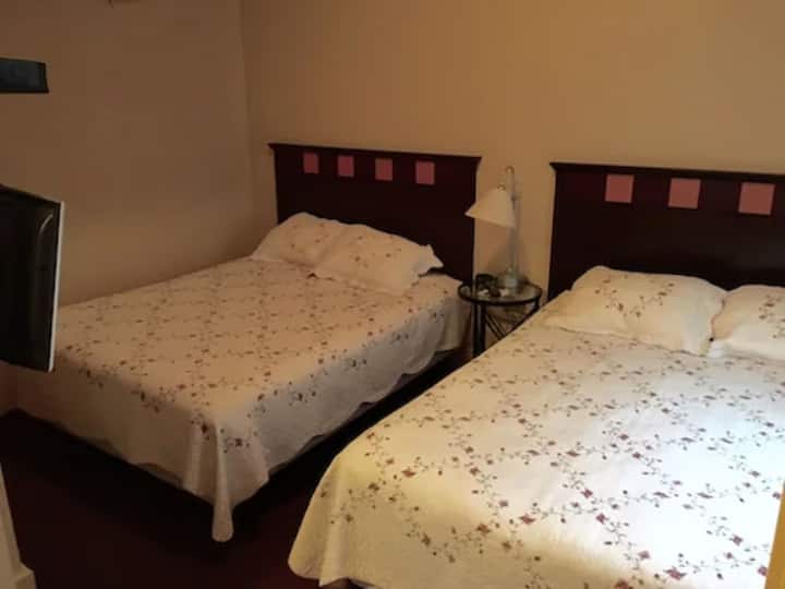 2 Queen Rooms | Stay W/ Free Shuttle & Parking - Ketchikan, AK