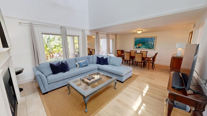 Hidden Gem Shoreline Garden 2 Bed Townhome - Destin, FL