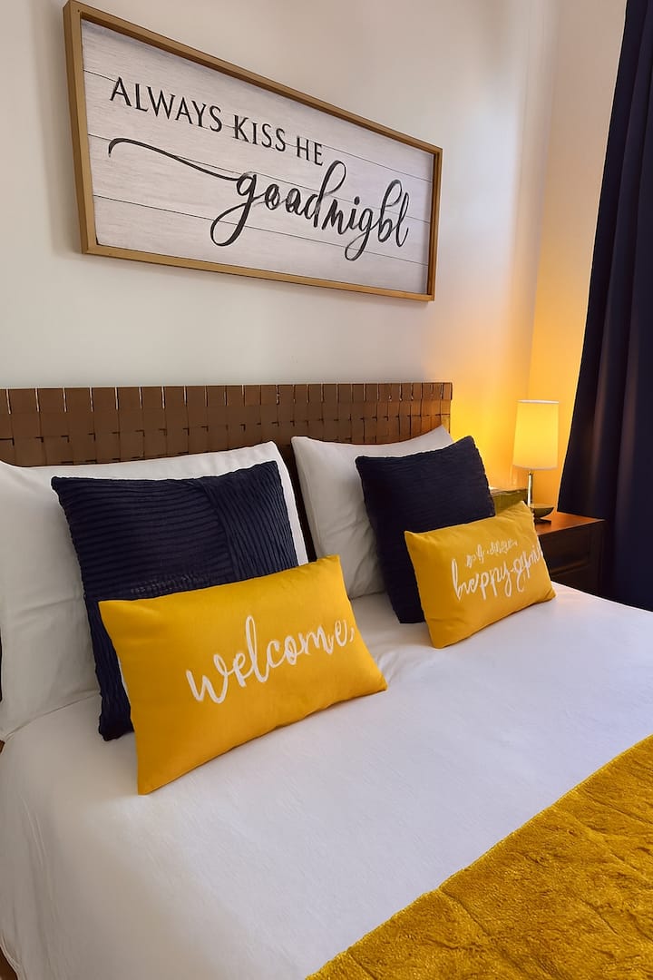 Relaxing Urban Escape In Boston’s South End - Malibu Beach, MA