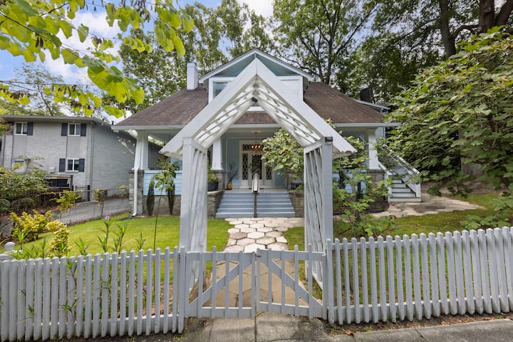 Charming 3br Near Piedmont Park + Patio - Atlanta, GA
