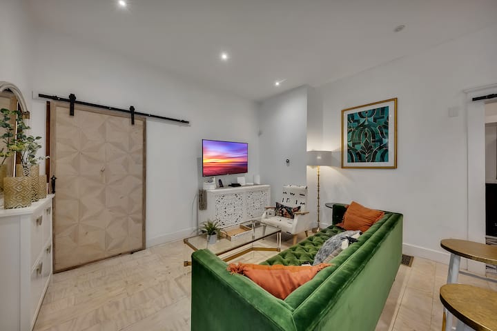 Midtown 2br | Walk To Piedmont Park + Beltline - Atlanta, GA