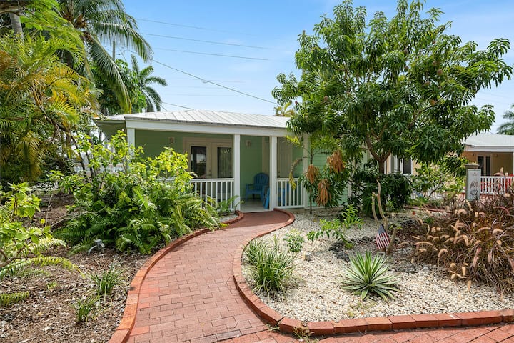 Coconut Mallory Studio-407 - Key West, FL