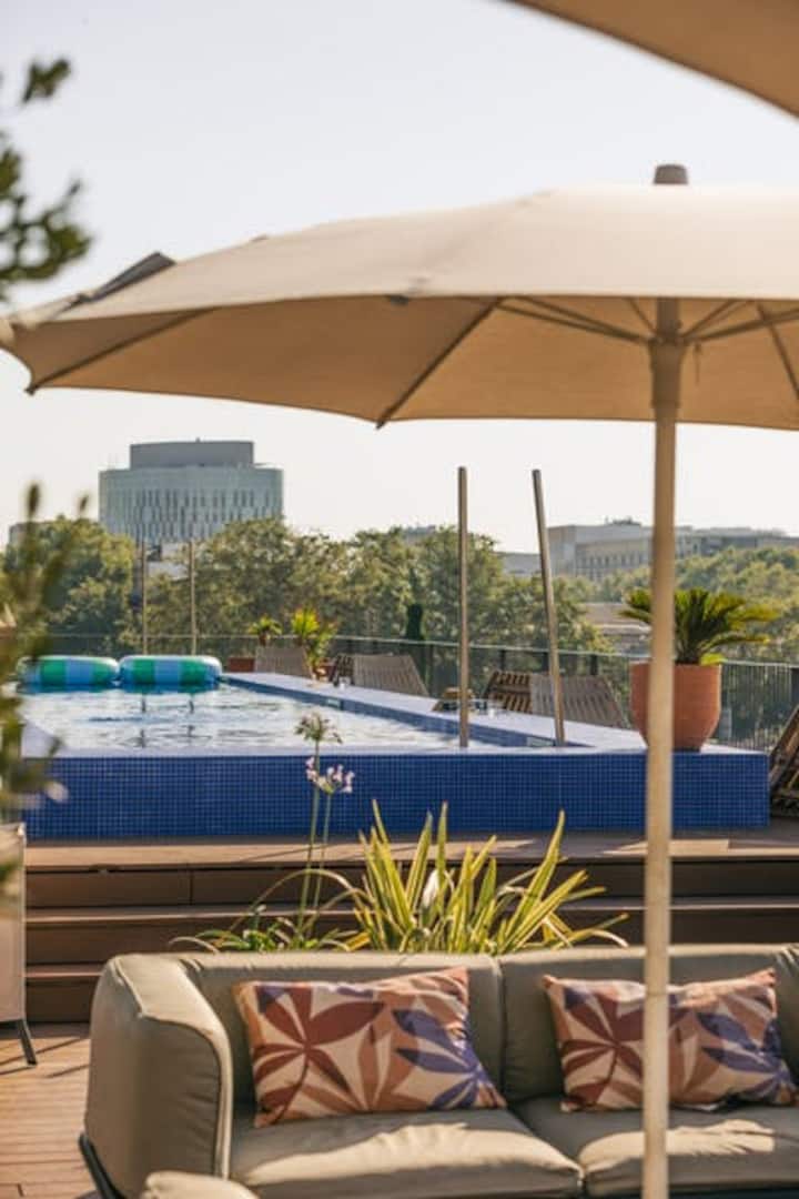 Stylish, Modern Long-term Rooms & Social Spaces - Badalona