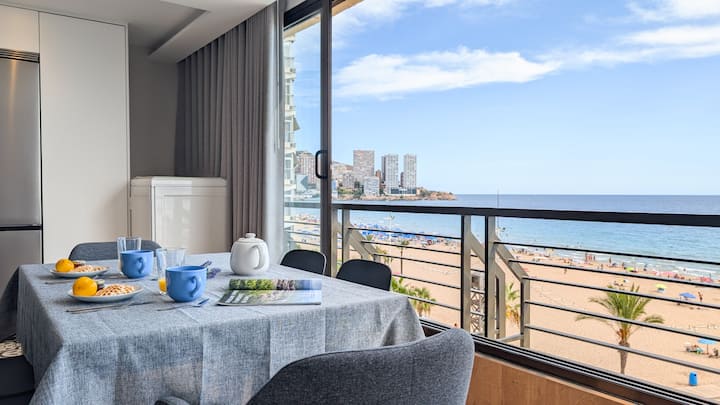 Jazmines Sea Front Apartment - Benidorm