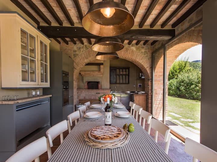 Villa Avec Piscine Et Charme De La Région Viticole - 아레초