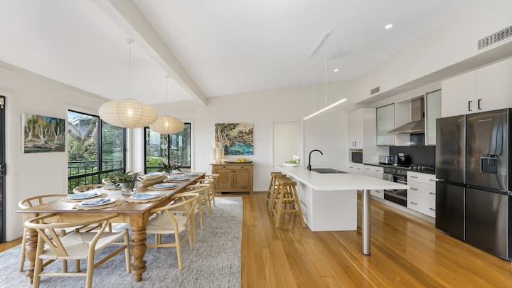 Villa Del Sol| Views, Wifi, Aircon| Accom Holidays - 