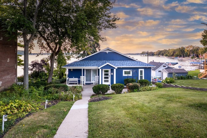 Winter 3bed 3bath Luxury Retreat With Game Room - Fox Lake, IL