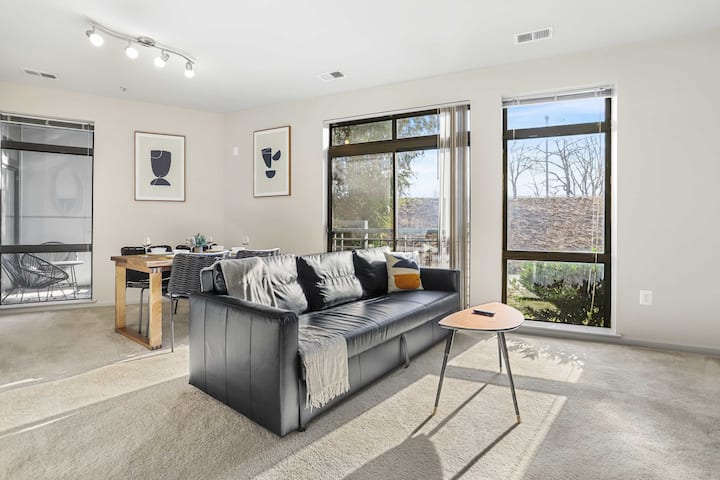 Modern Apt Steps From Metro & Pentagon City - Arlington, VA