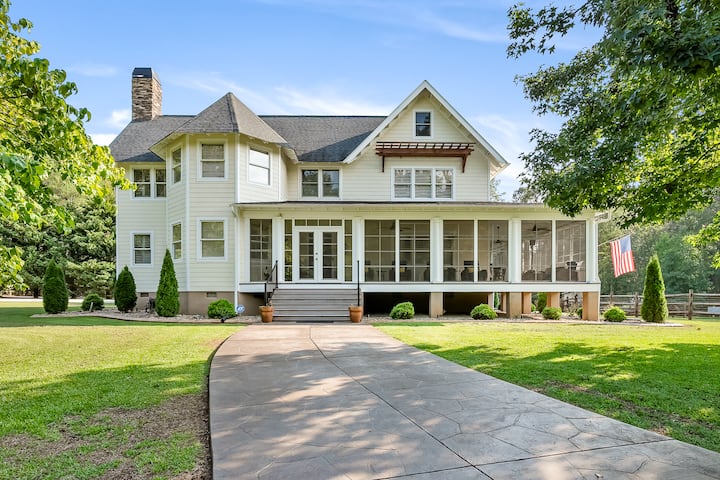 A Beautiful Home On 10 Sprawling Acres - Clemson, SC