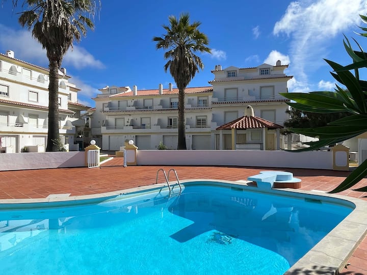 Maison Familiale De 3 Chambres Avec Piscine - Lourinhã