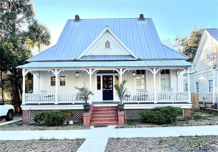 The Victoria House - Brunswick, GA