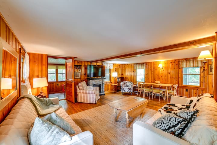 25 Mi To Elk Mtn Skiing! Susquehanna River Cabin - Montrose, PA