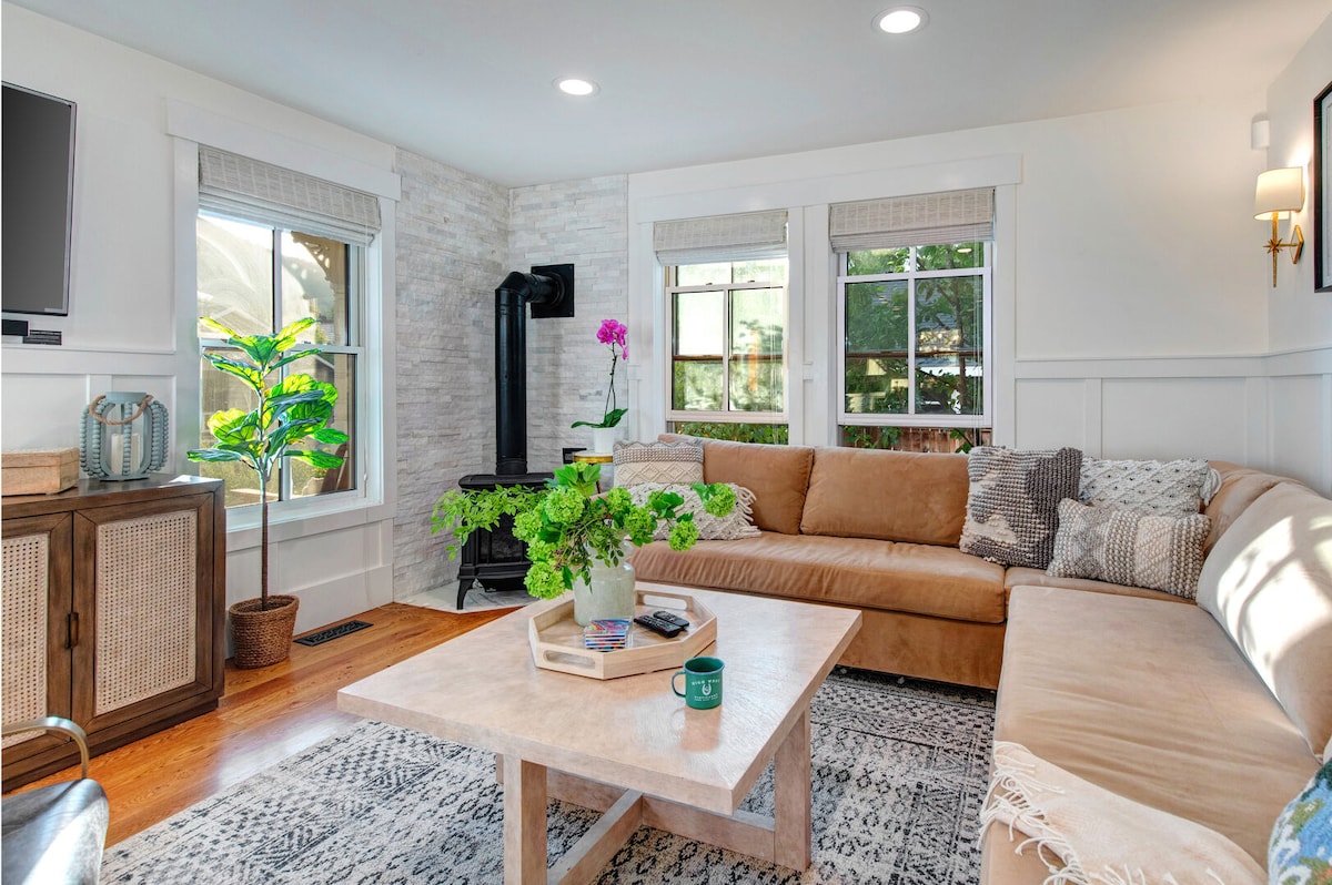 Abode at Lucky Miner | À quelques pas de la rue principale - Maisons à ...