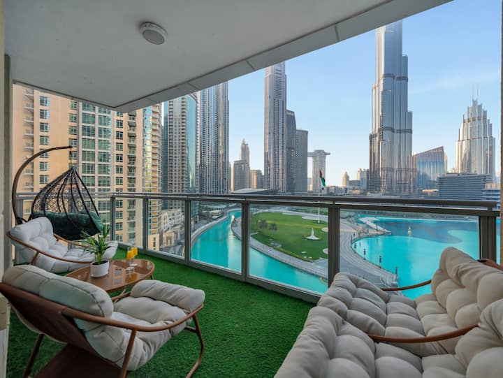 Watch Burj Khalifa Lights & Fountain From Balcony - Dubai
