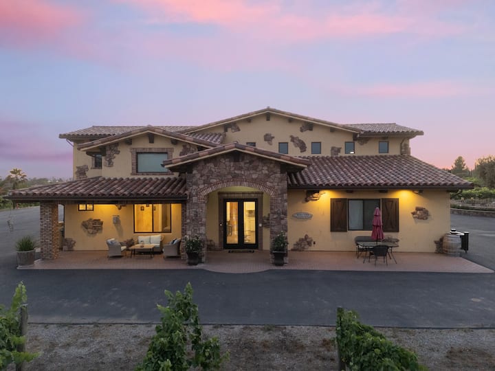 12.5-acre Vineyard Stay In Temecula | The Villa - Vitagliano Winery, Temecula