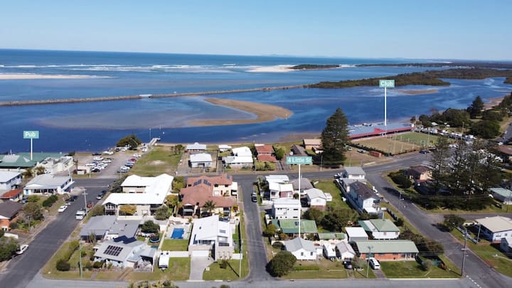 Fisherman's Cottage - Walk To Pub, Club And River! - Harrington