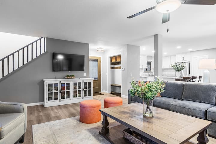 5bd Cozy Chalet W/ Game Room + Forest Views - Lake Arrowhead, CA