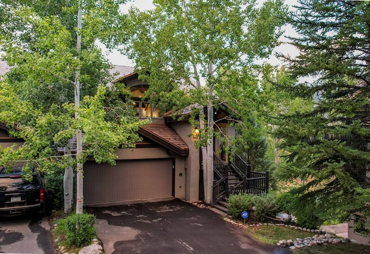 Spacious 4br/4ba Mountain Retreat With Bc Shuttle - Edwards, CO